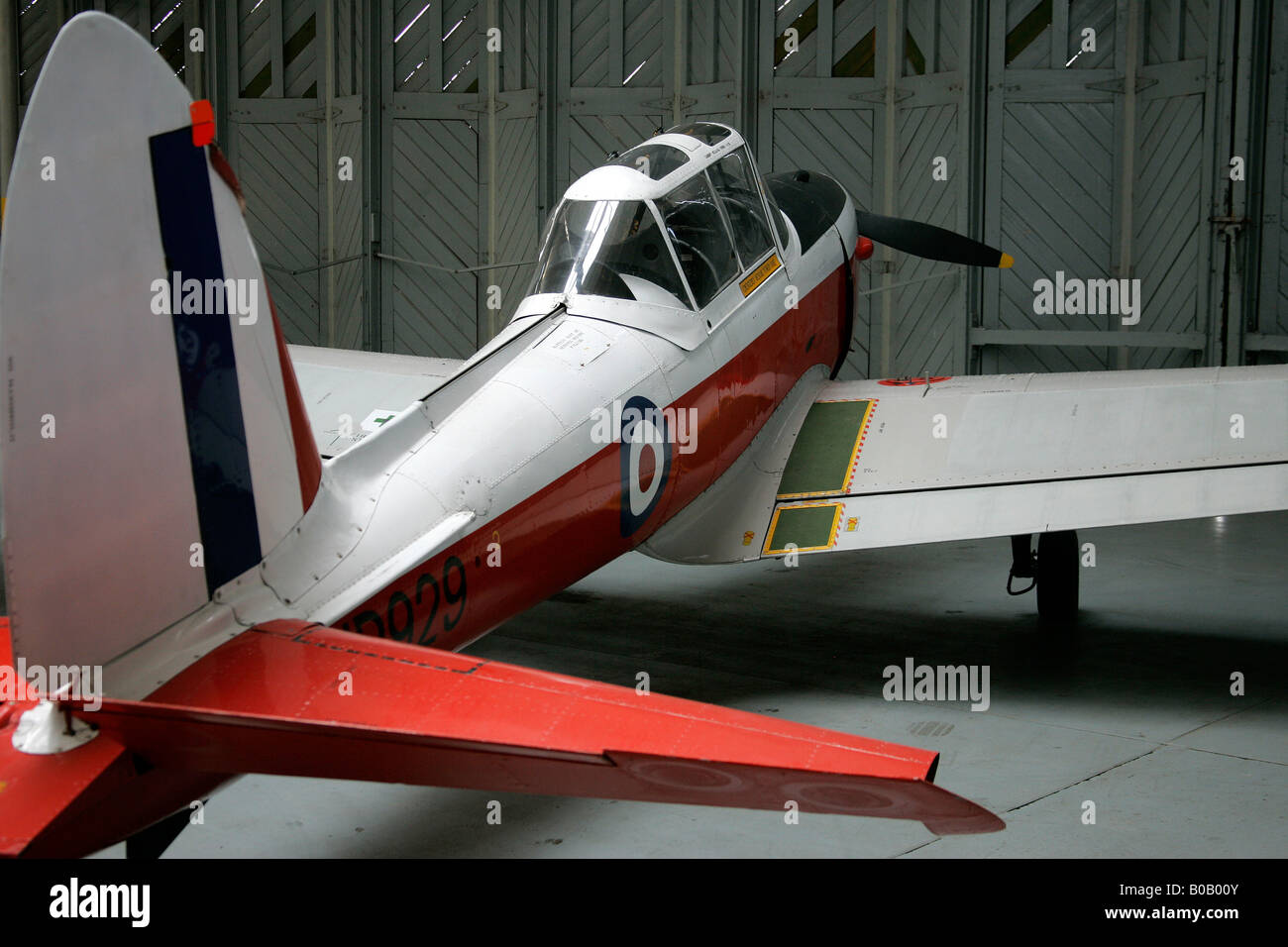 RAF CHIPMUNK 1950's TRAINING AIRCRAFT -IMPERIAL WAR Stock Photo - Alamy