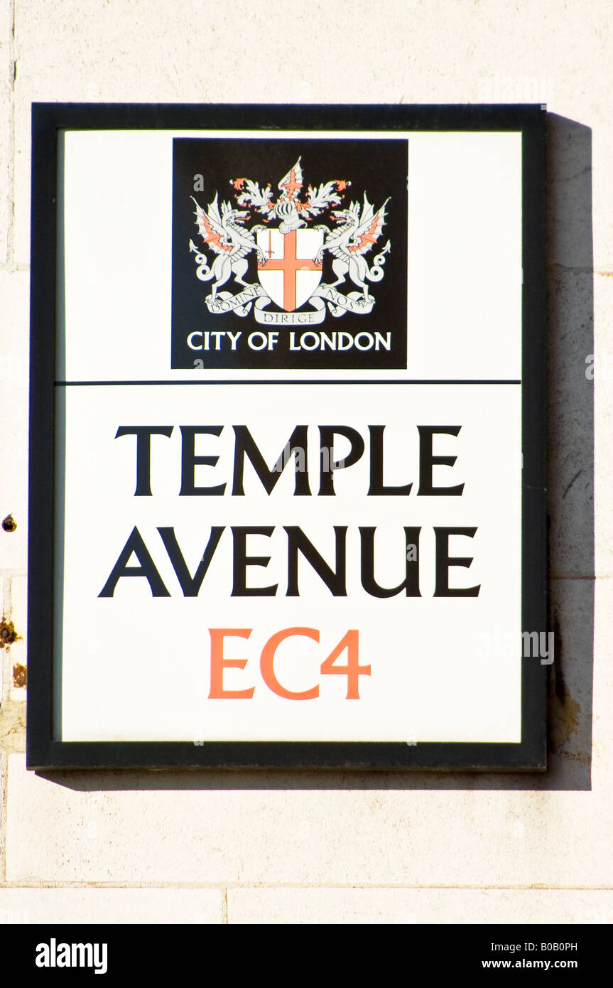 Avenue sign hi-res stock photography and images - Alamy