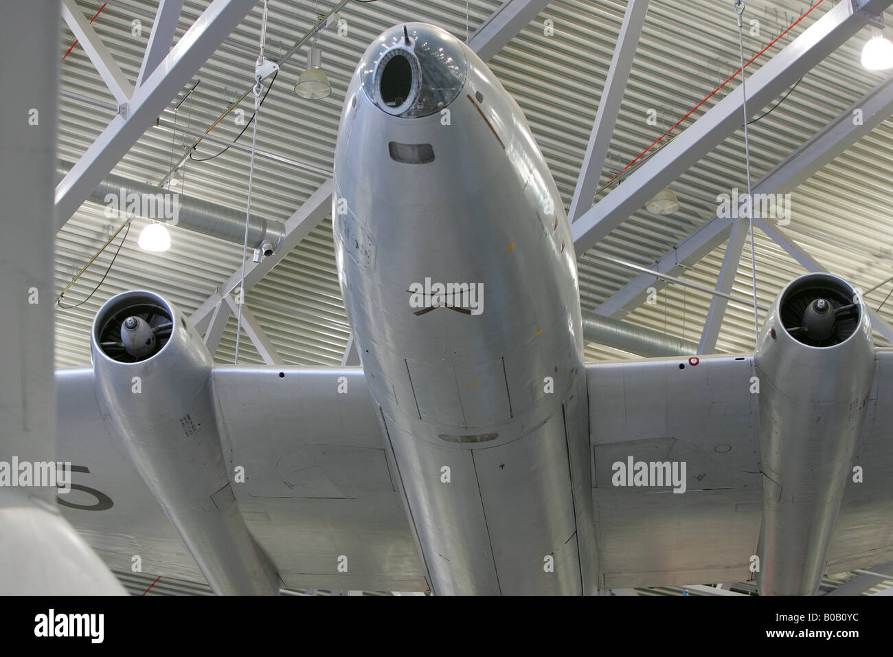 RAF CANBERRA, 1960's BOMBER AIRCRAFT -IMPERIAL WAR MUSEUM DUXFORD Stock ...