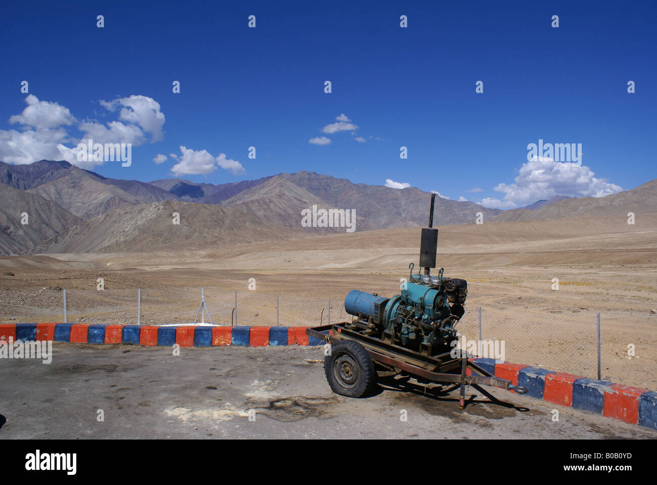 Old generator hi-res stock photography and images - Alamy