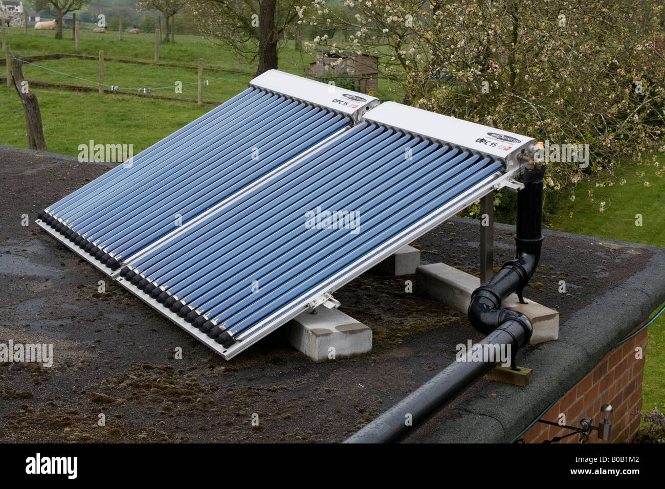 Solar thermal installation Bauer OPC 15 evacuated tubes on roof Bewdley ...