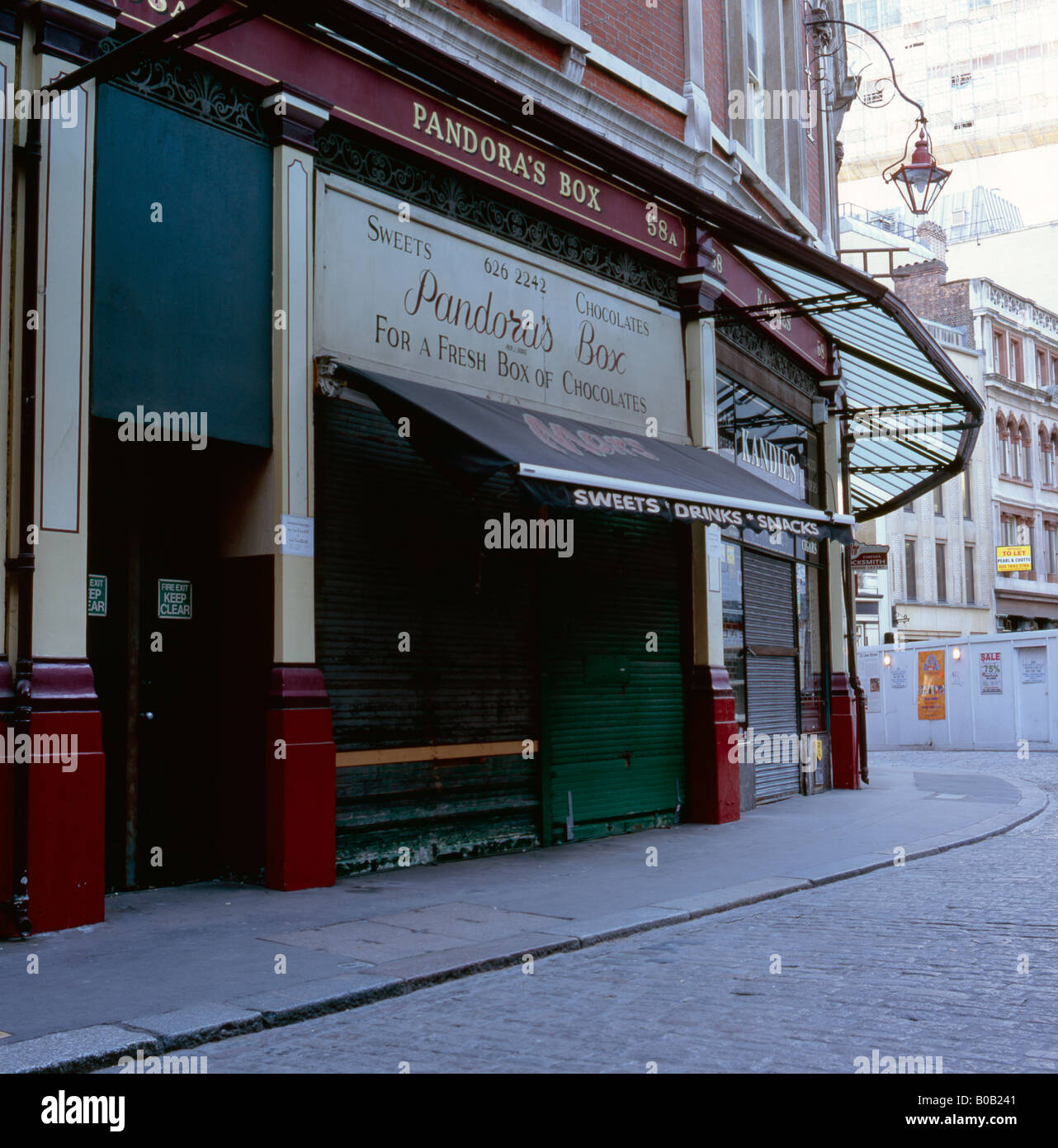 Pandoras box hi-res stock photography and images - Alamy