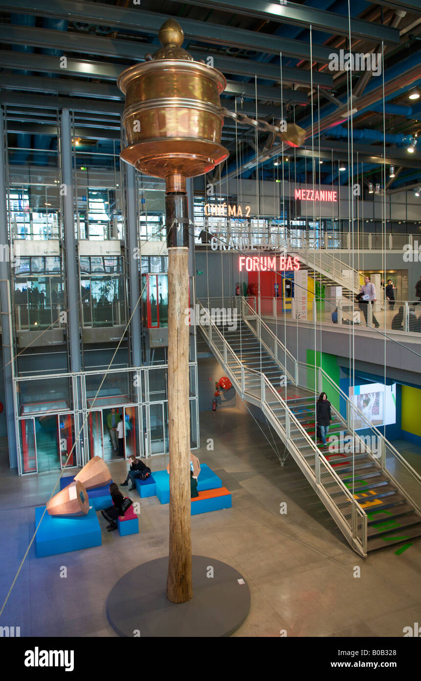 Paris centre pompidou interior hi-res stock photography and images - Alamy