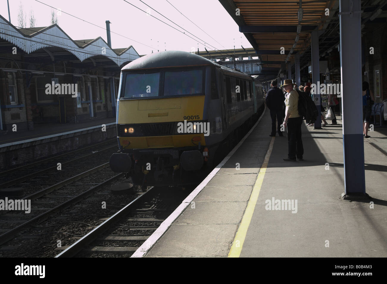 Train arriving at platform Ipswich station, Suffolk, England Stock ...