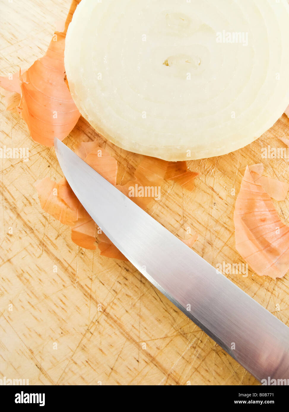 Sliced raw onion Stock Photo - Alamy