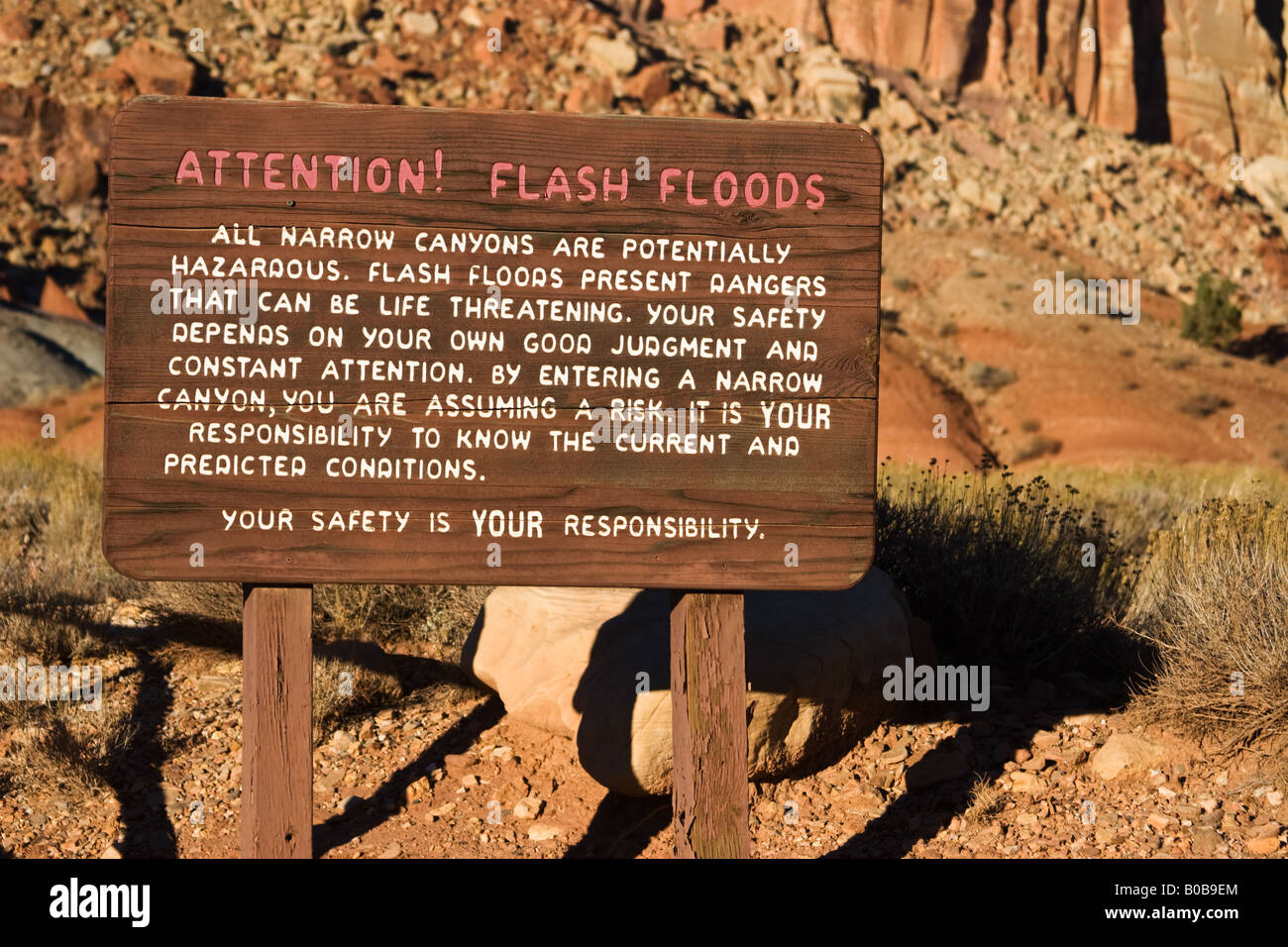 Flash Flood Warning Sign Stock Photo - Alamy