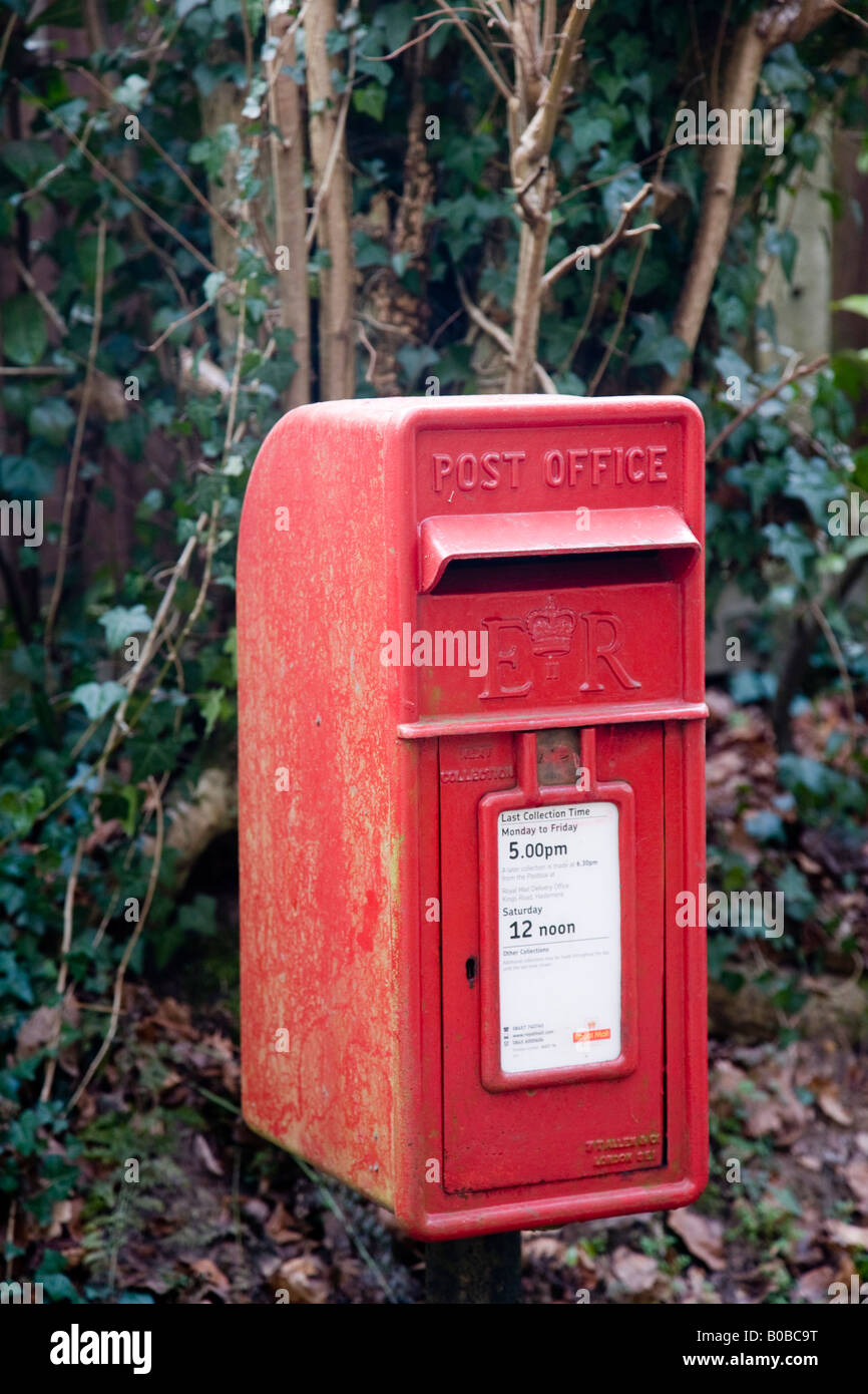 Rural mail box hi-res stock photography and images - Alamy