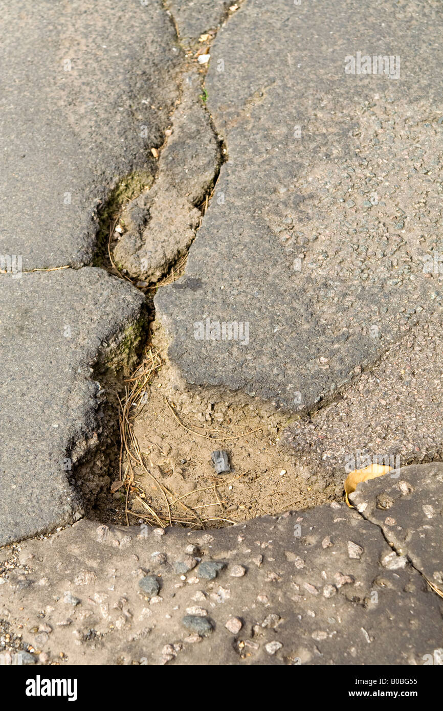 Unsafe road surface hi-res stock photography and images - Alamy