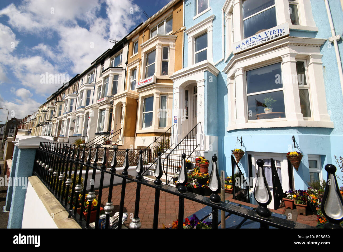 Row terrace house hi-res stock photography and images - Alamy