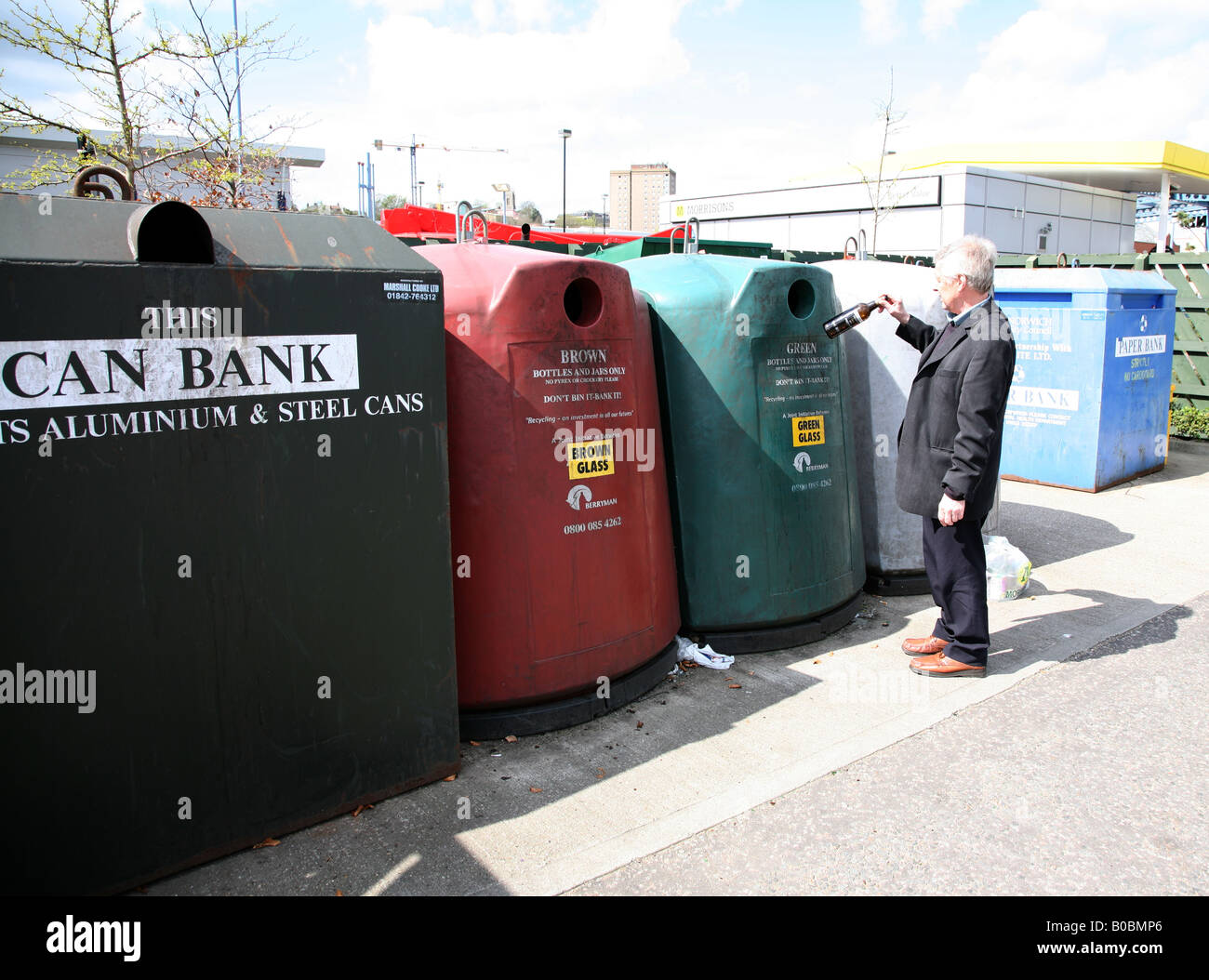 Recycling collection point hi-res stock photography and images - Alamy