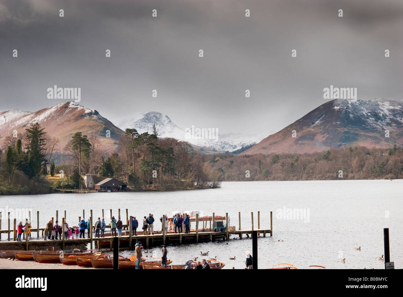 launch jetty on derwent water , keswick , cumbria in late winter Stock ...