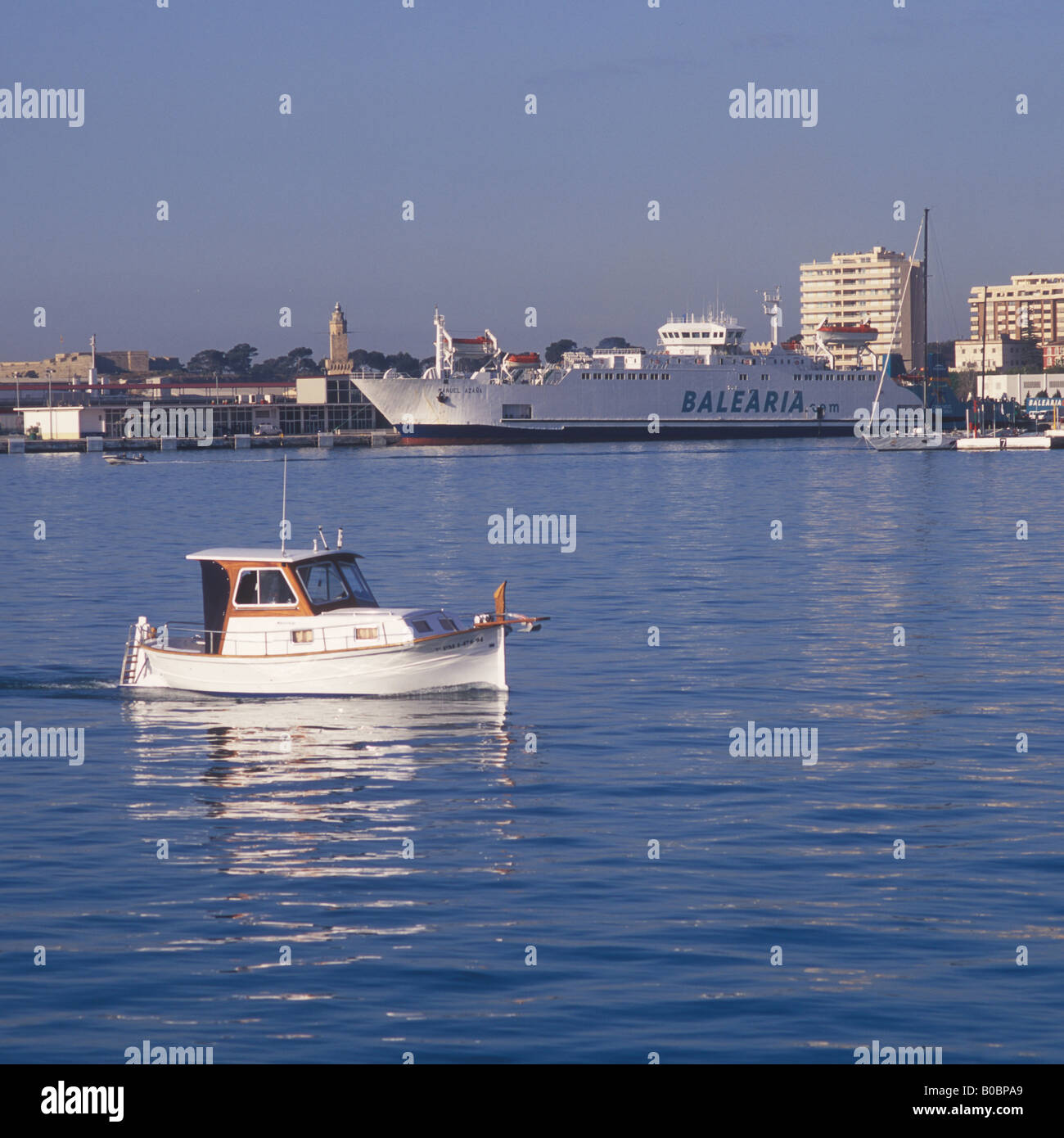 Balearics traditional wooden llaut boat show bound ? Palma de Mallorca ...