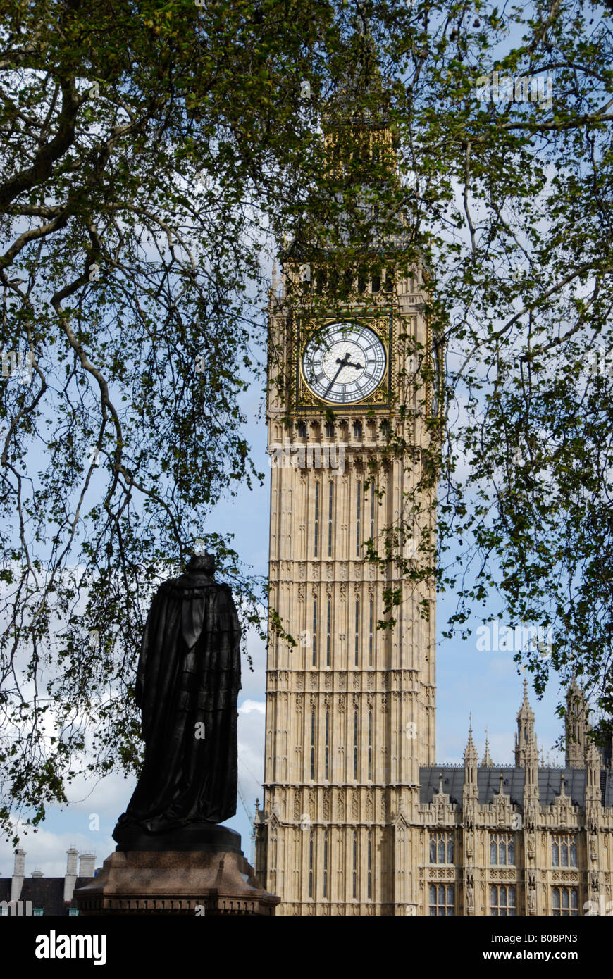 Big ben statue hi-res stock photography and images - Alamy