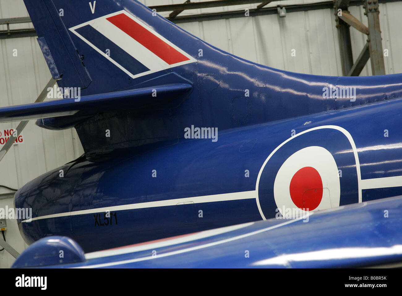 RAF ROUNDEL EMBLEMS ON HUNTER 1960'S FIGHTER JET Stock Photo - Alamy