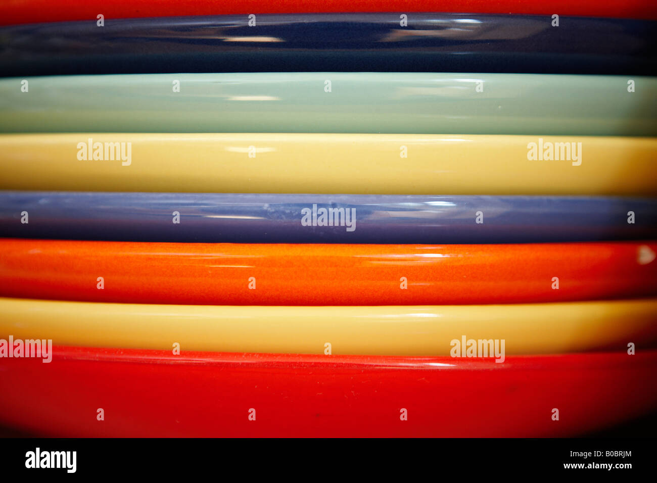 Coloured plates hi-res stock photography and images - Alamy