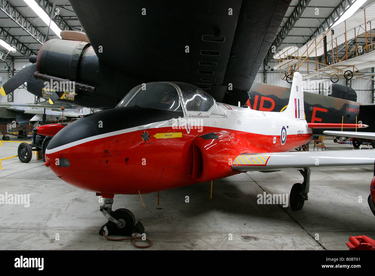 RAF JET PROVOST 1960'S TRAINER JET AIRCRAFT Stock Photo - Alamy