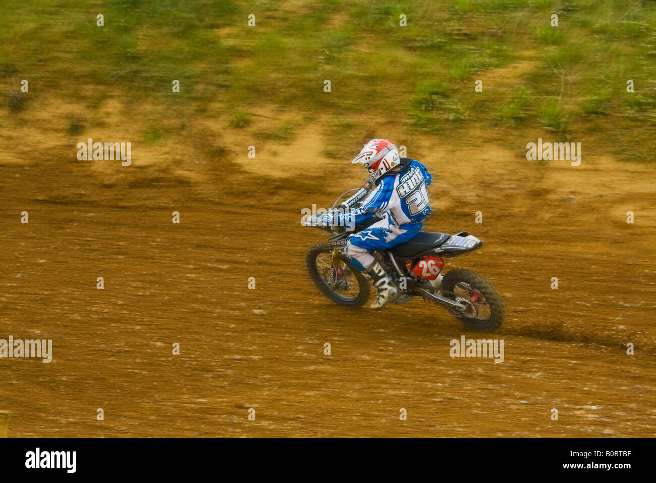 Racing dust track hi-res stock photography and images - Alamy