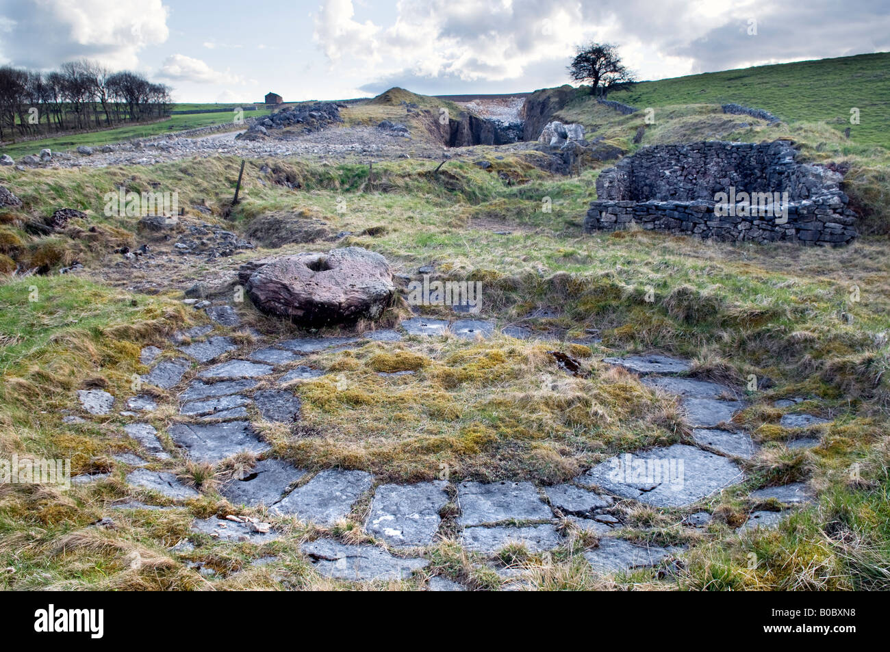 Old lead mine derbyshire hi-res stock photography and images - Alamy