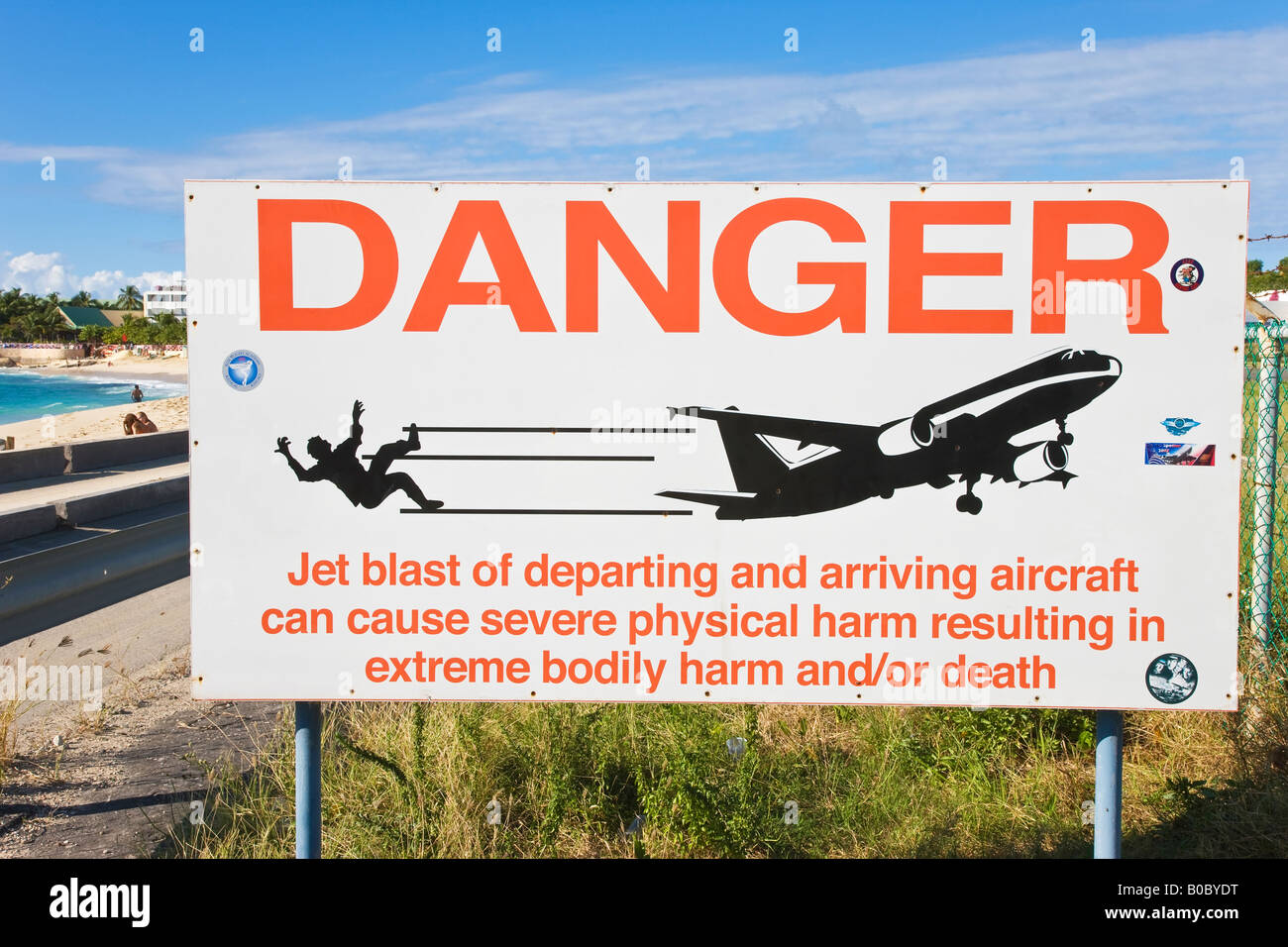 Warning low flying aircraft hi-res stock photography and images - Alamy