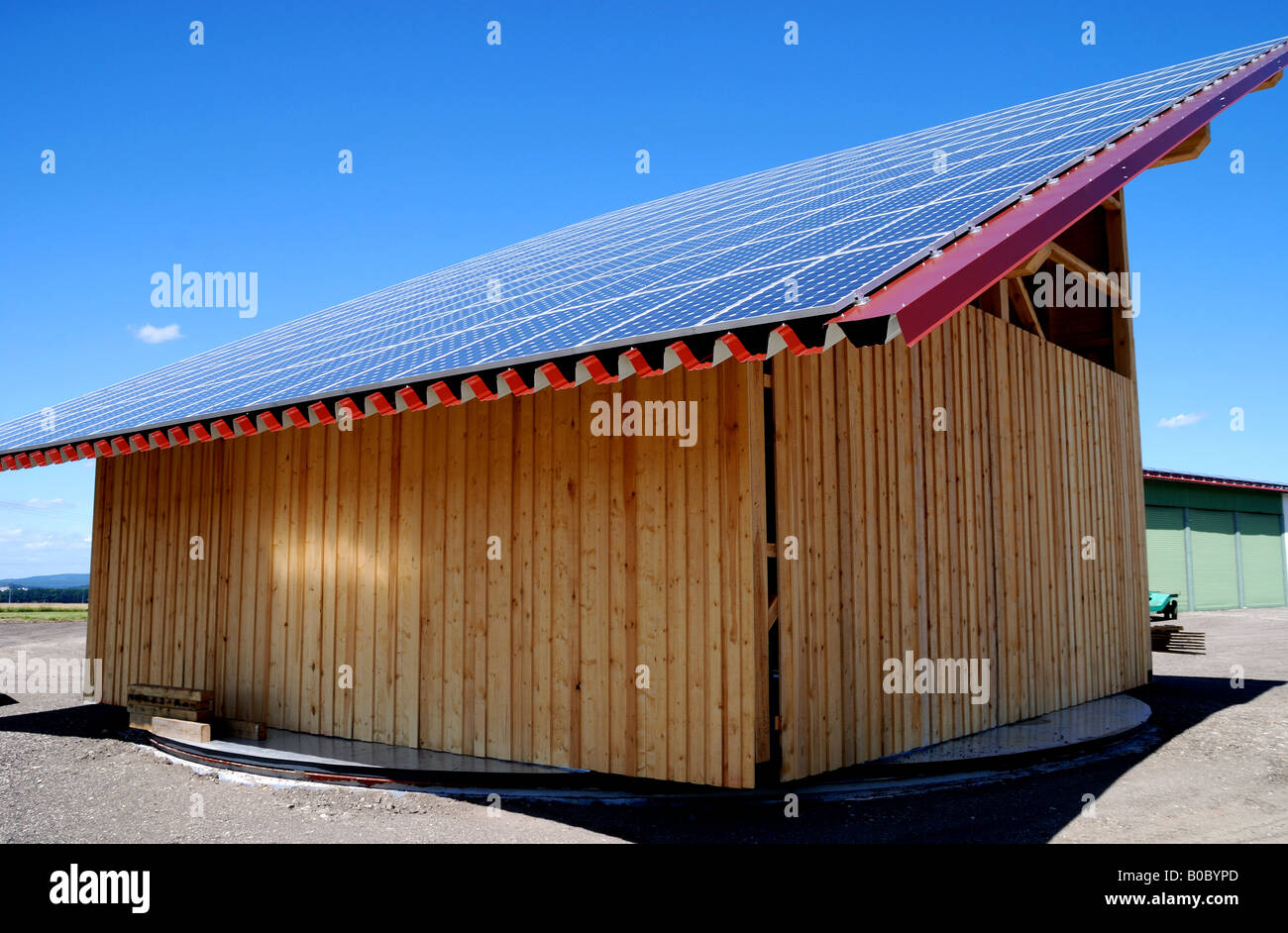 Solar noon hi-res stock photography and images - Alamy