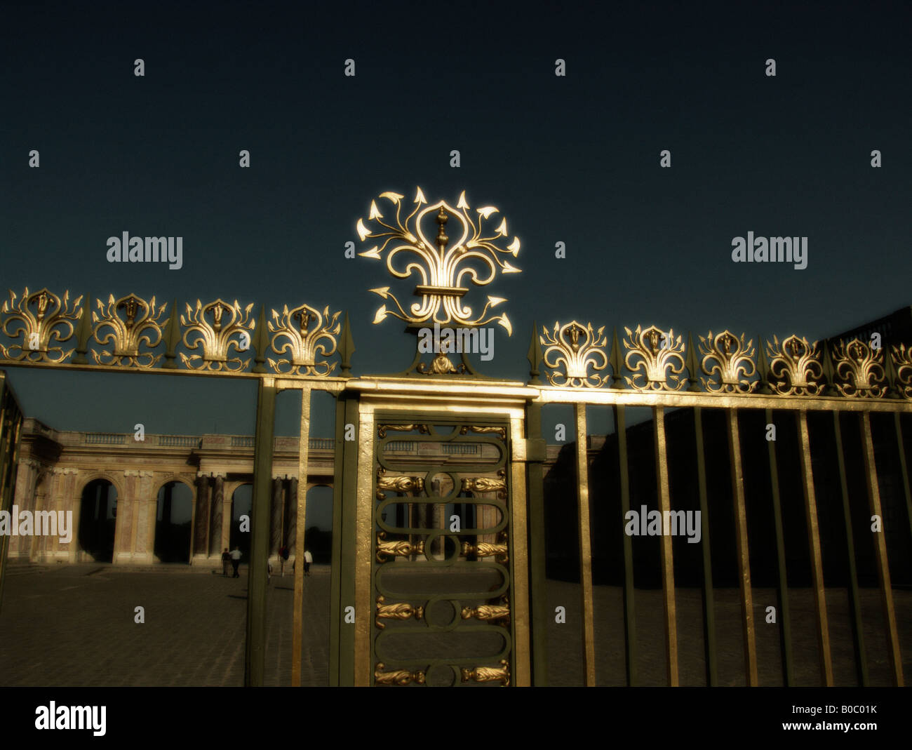 Marble court palace versailles versailles hi-res stock photography and ...