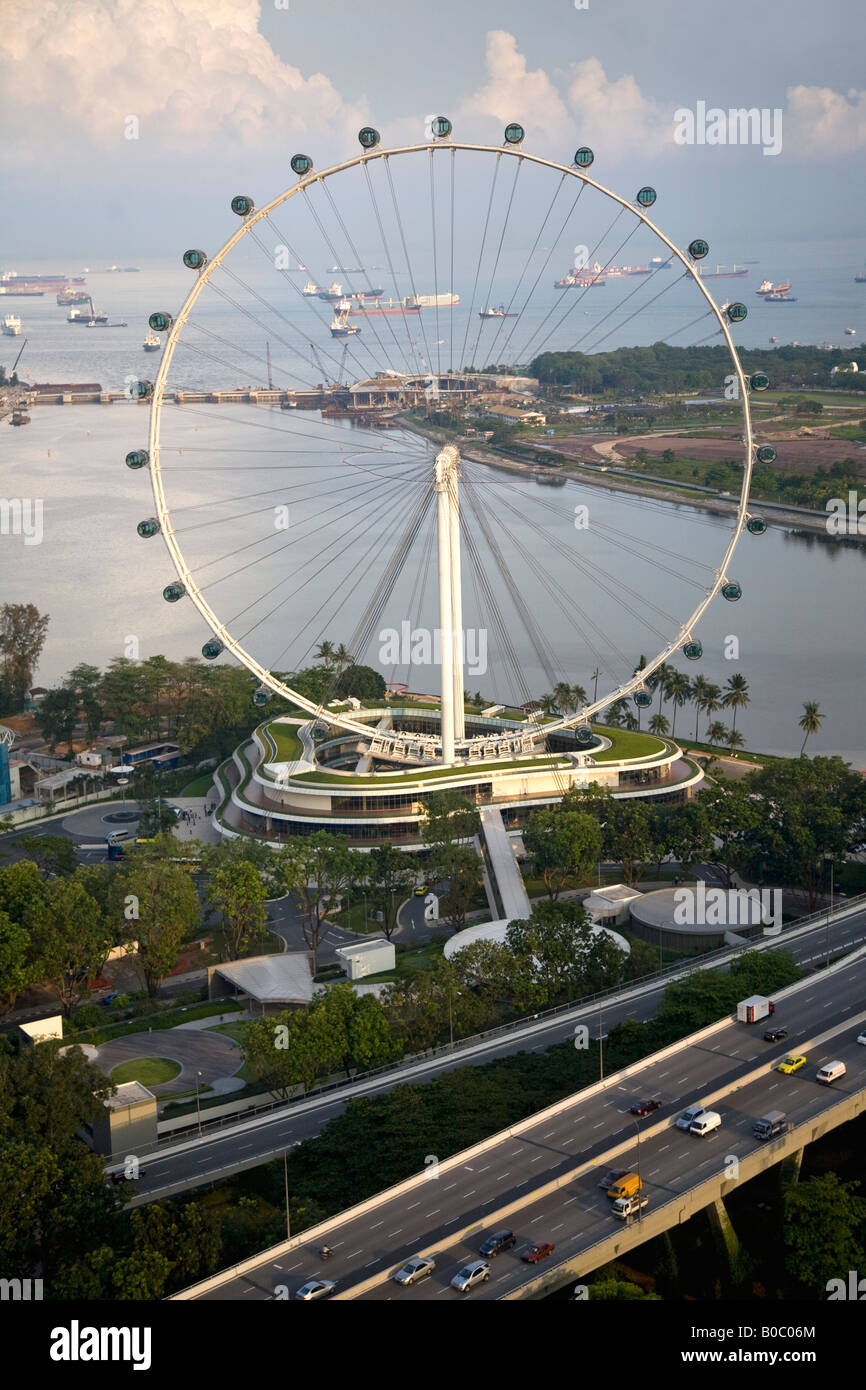 Singapore flyer ferris wheel hi-res stock photography and images - Alamy