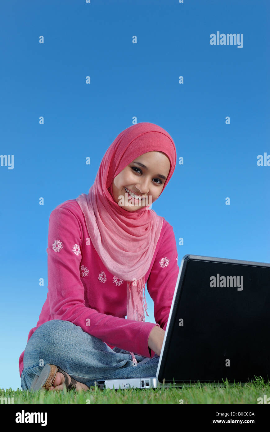 Muslim kid fashion hi-res stock photography and images - Alamy