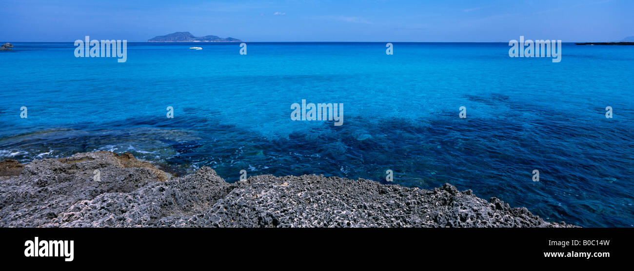 Cala rossa bay favignana hi-res stock photography and images - Alamy