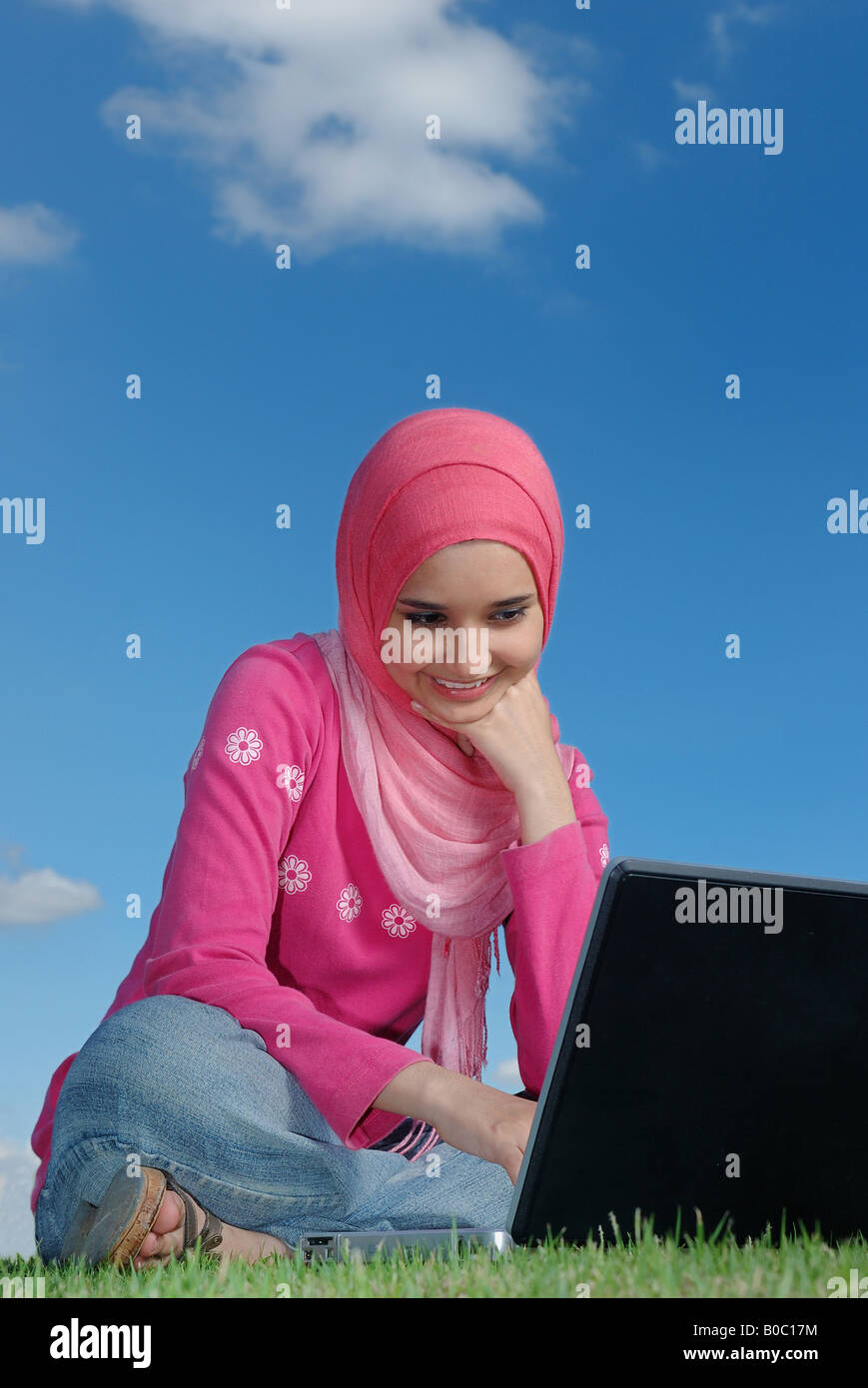 Young arabian student outdoor hi-res stock photography and images - Alamy