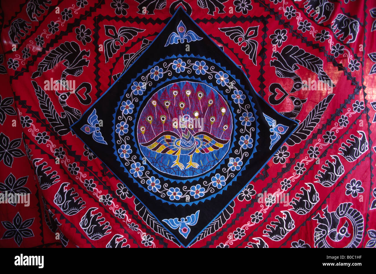 India Orissa Pipli Crafts peacock motif applique bed cover and cushion ...