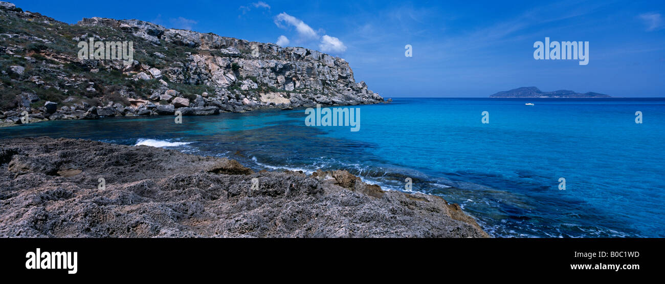Cala rossa bay favignana hi-res stock photography and images - Alamy