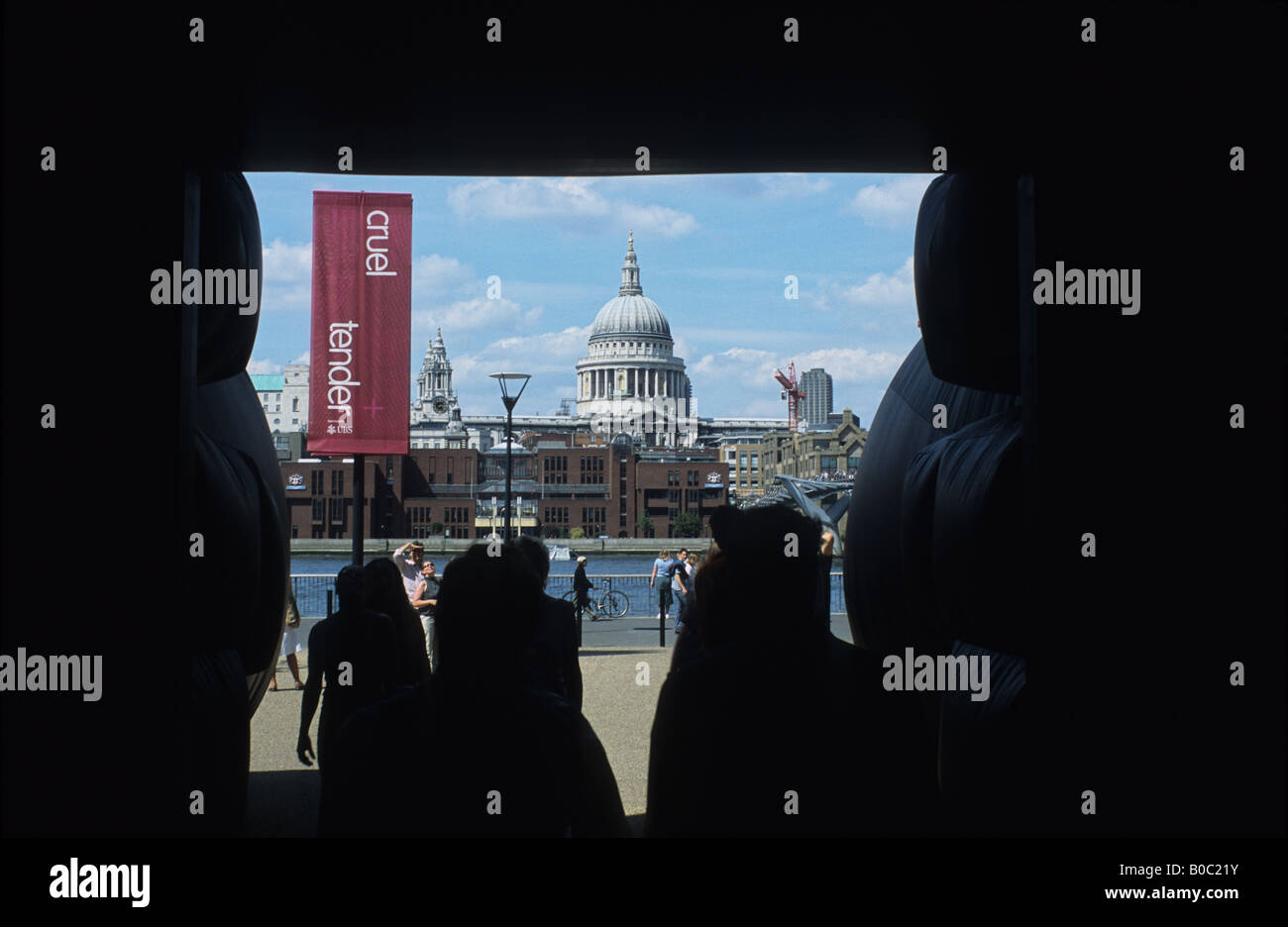 Inflatable sculpture paul mccarthy hi-res stock photography and images ...