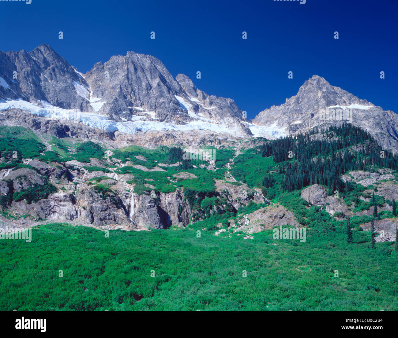 Cascades waterfalls on mountain hi-res stock photography and images - Alamy