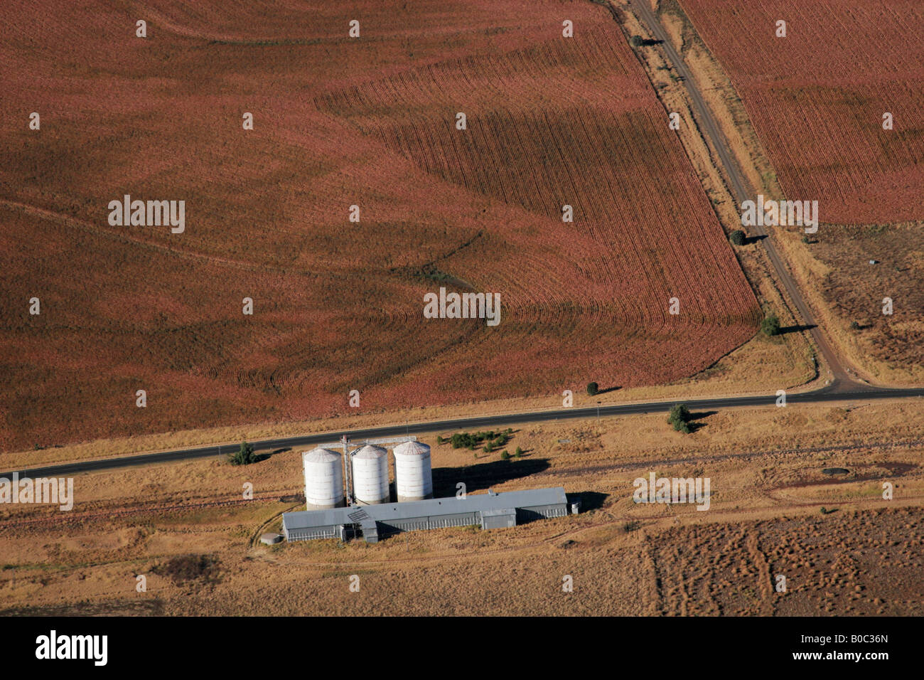 Grain storage aerial hi-res stock photography and images - Alamy