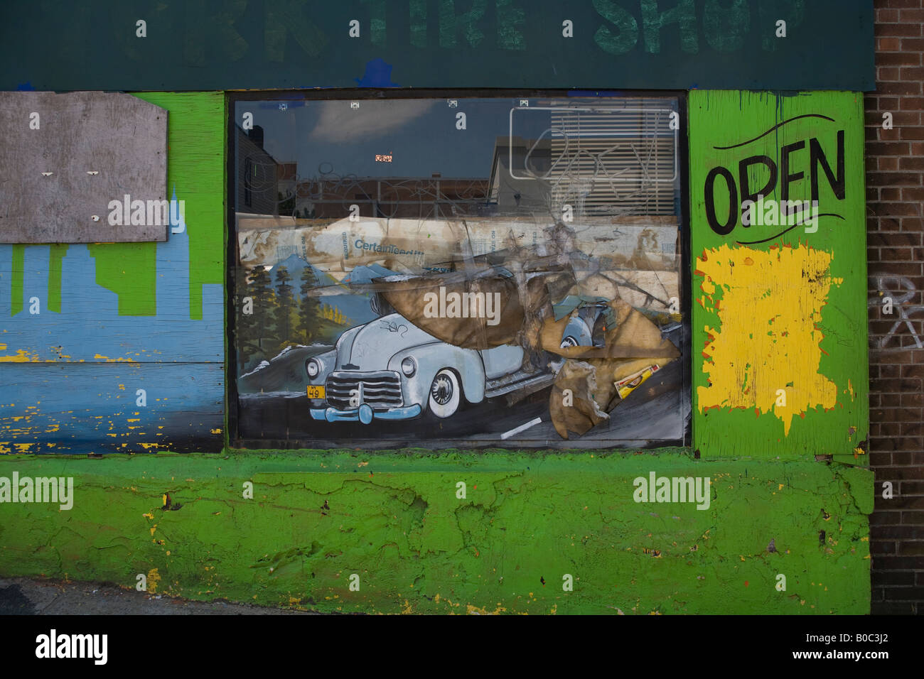 Looking at mural in shop hi-res stock photography and images - Alamy