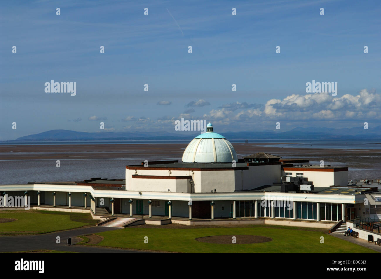Marine Hall on the Promenade at Fleetwood with the Wyre Estuary ...