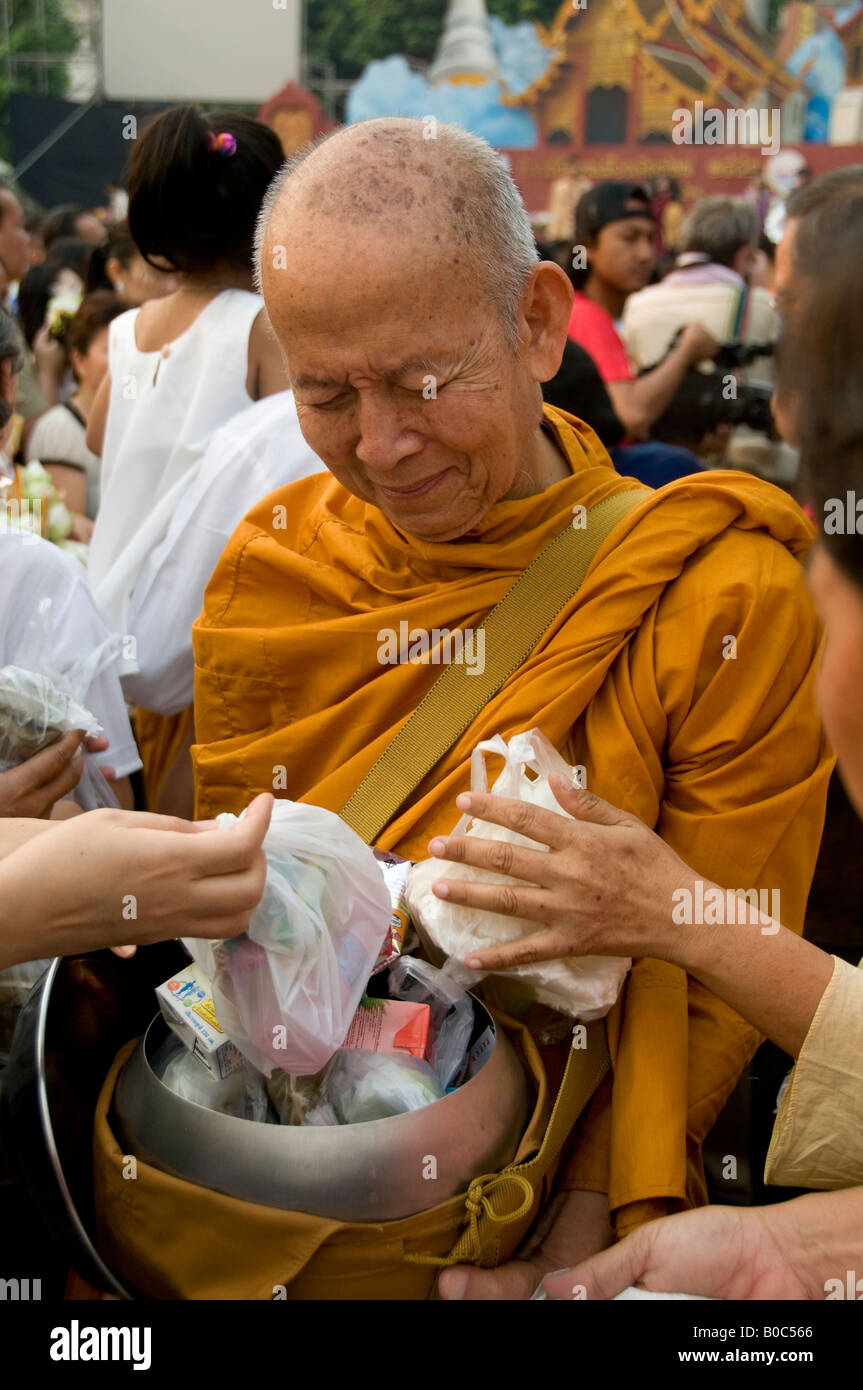 Thai monk alms hi-res stock photography and images - Alamy