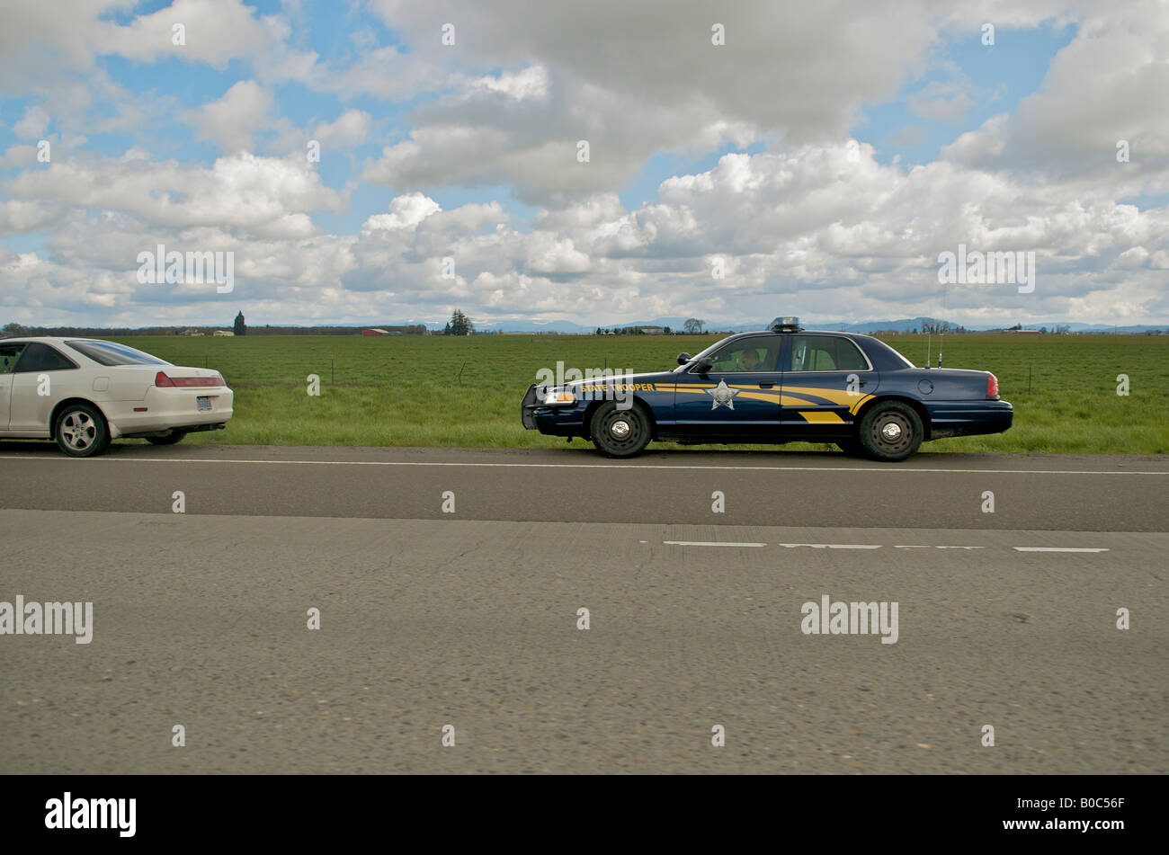 Oregon state trooper hi-res stock photography and images - Alamy