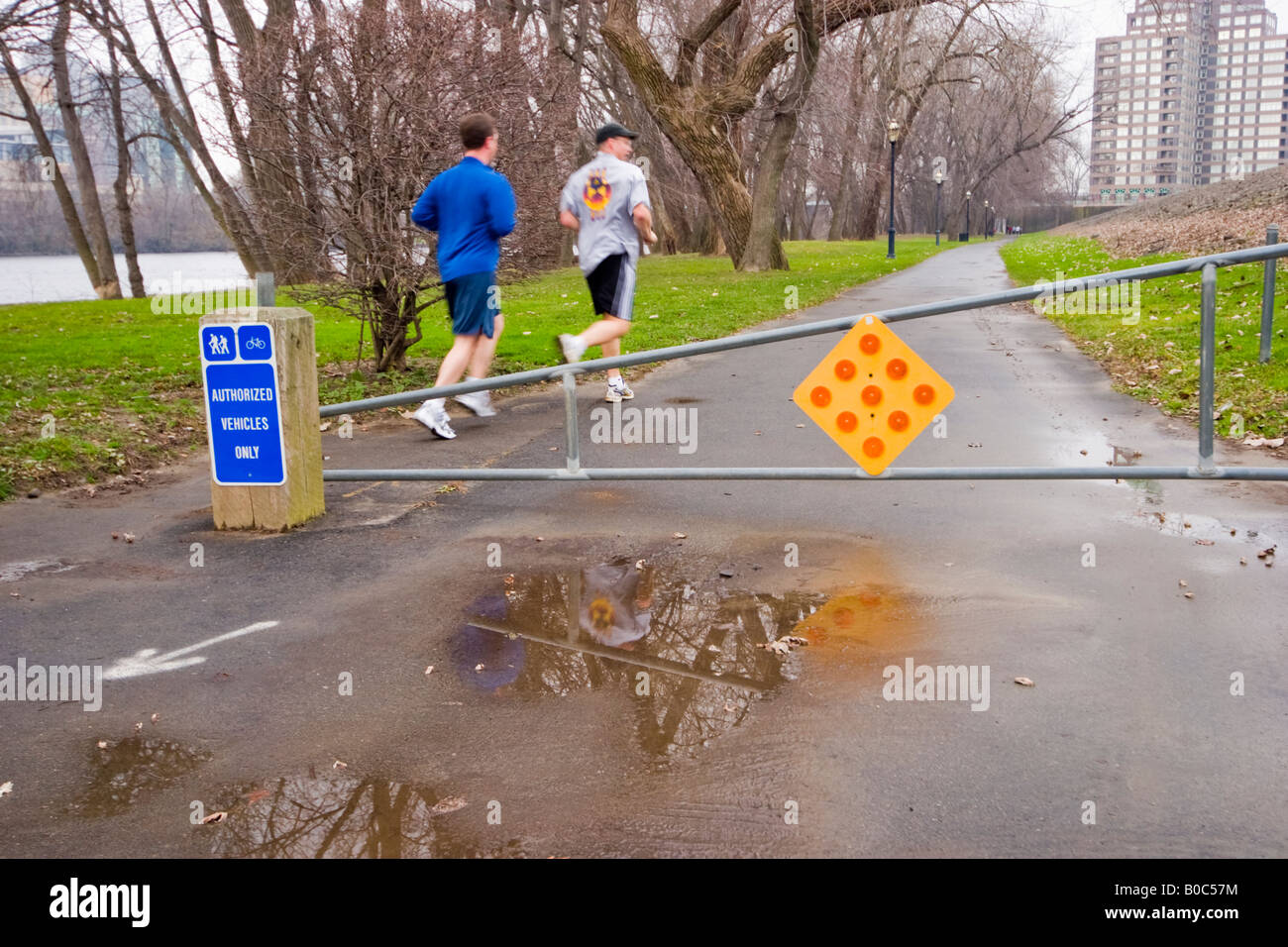 Men exiting vehicle hi-res stock photography and images - Alamy