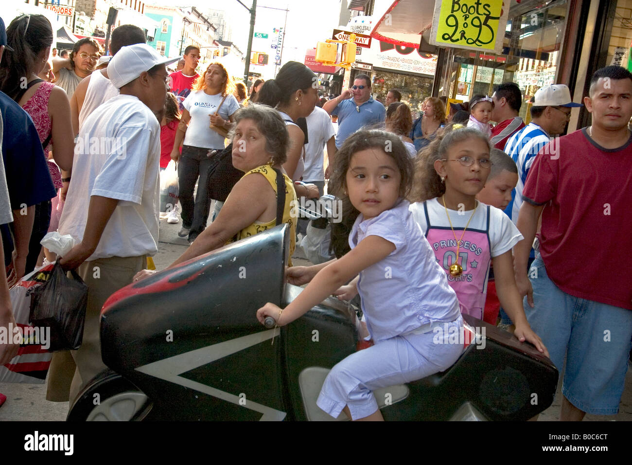 September 2004 5th Avenue Sunset Park Brooklyn New York Stock Photo - Alamy