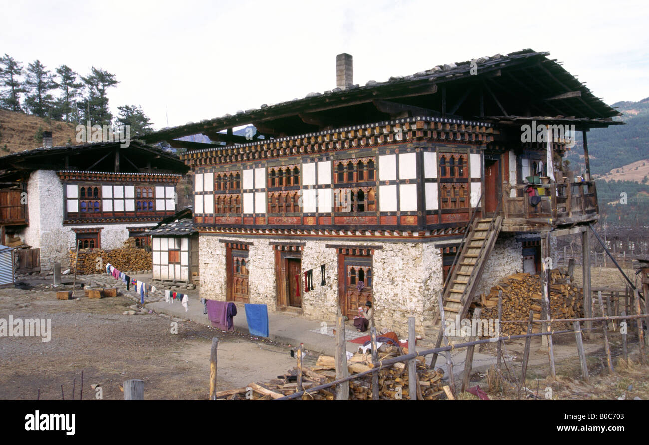 Bhutan Bumthang Valley Jakar village farmhouse Stock Photo - Alamy
