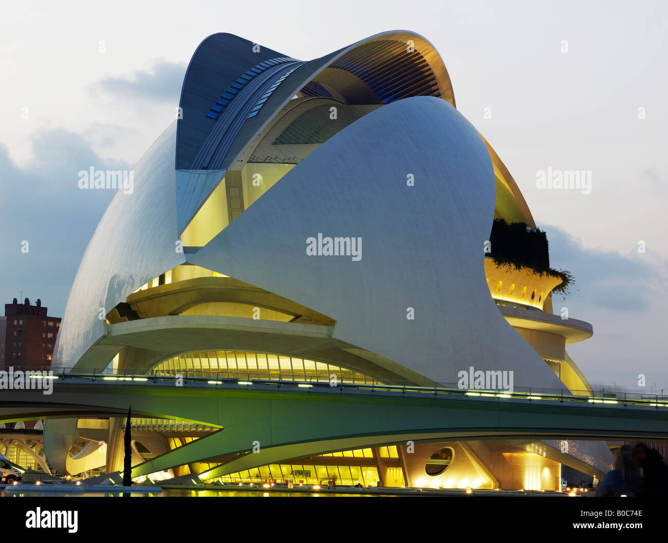 Valencia, spain opera house night hi-res stock photography and images ...