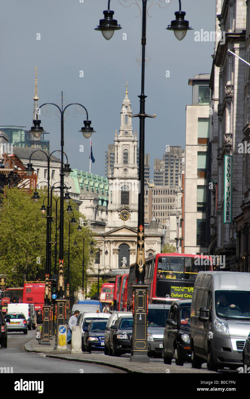 Busy london street hi-res stock photography and images - Alamy