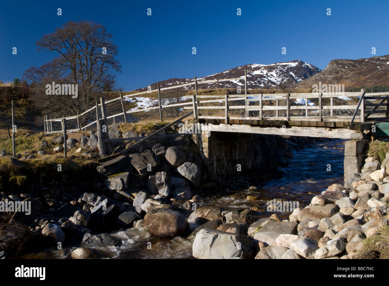 Newtonmore shepherds bridge hi-res stock photography and images - Alamy