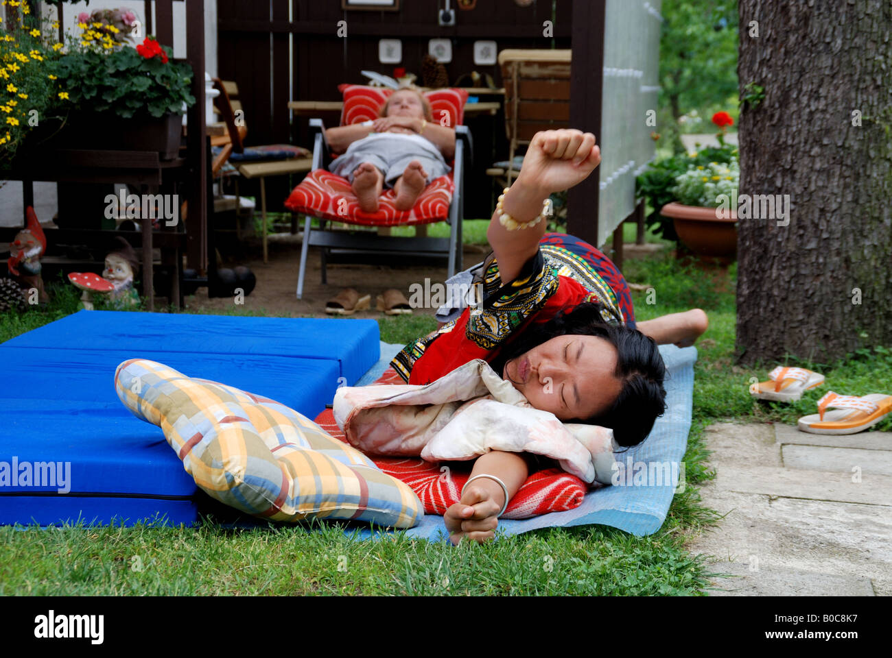 siesta，cat nap,give a stretch Stock Photo - Alamy