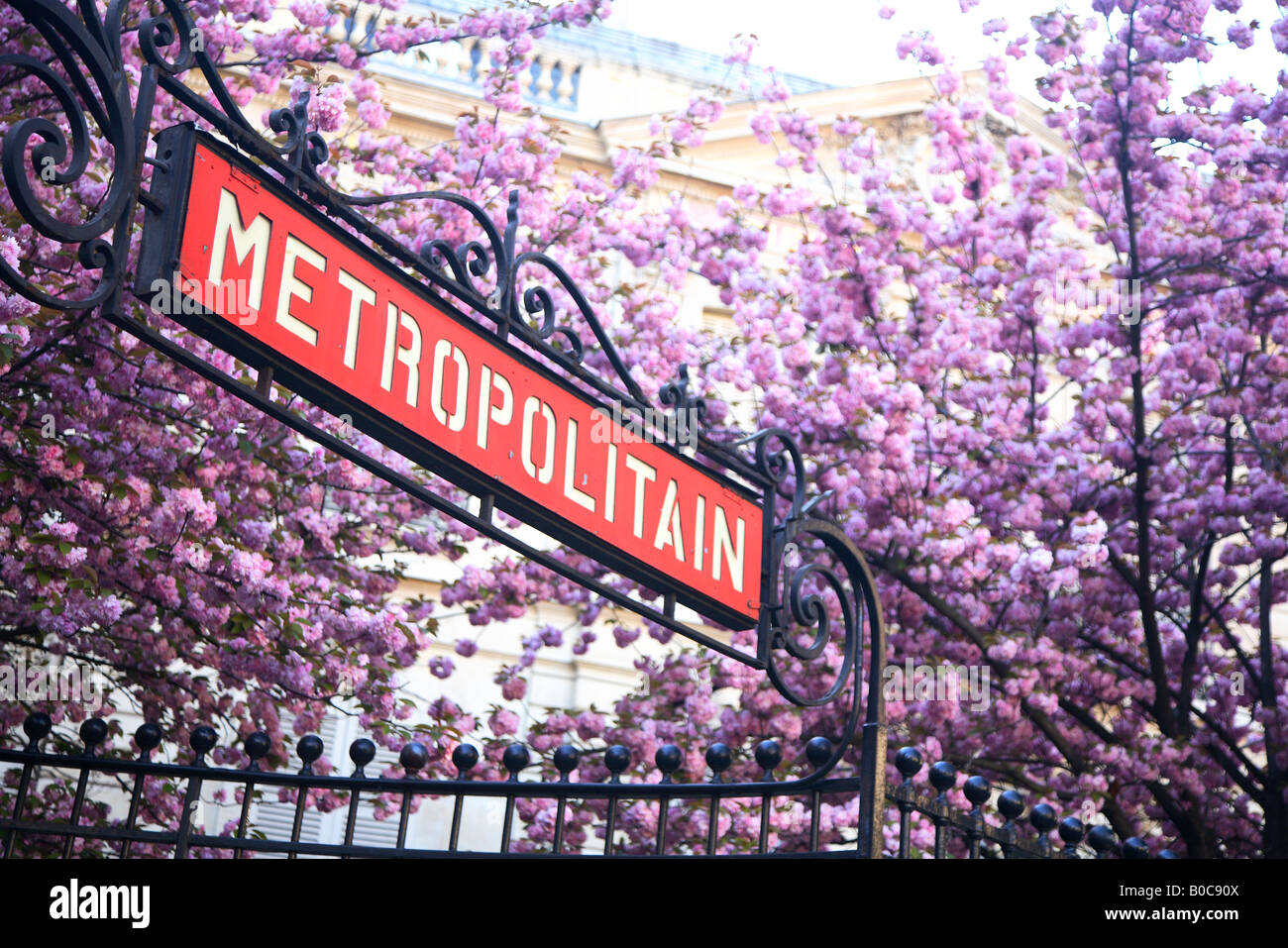 Paris underground Metropolitan metro spring Stock Photo - Alamy