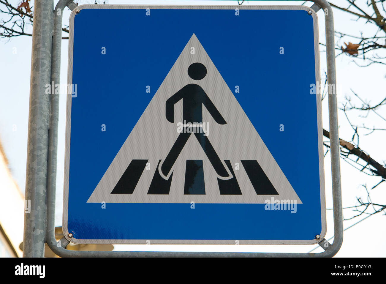 Road sign pedestrian crossings hi-res stock photography and images - Alamy