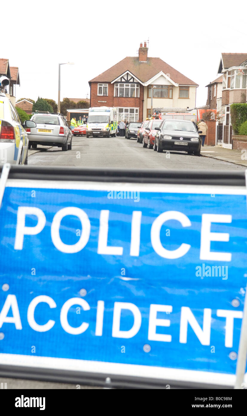 Accident sign police hi-res stock photography and images - Alamy