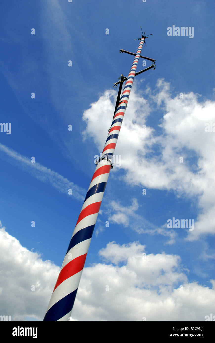 Maypole Wellow Village Nottinghamshire Stock Photo - Alamy