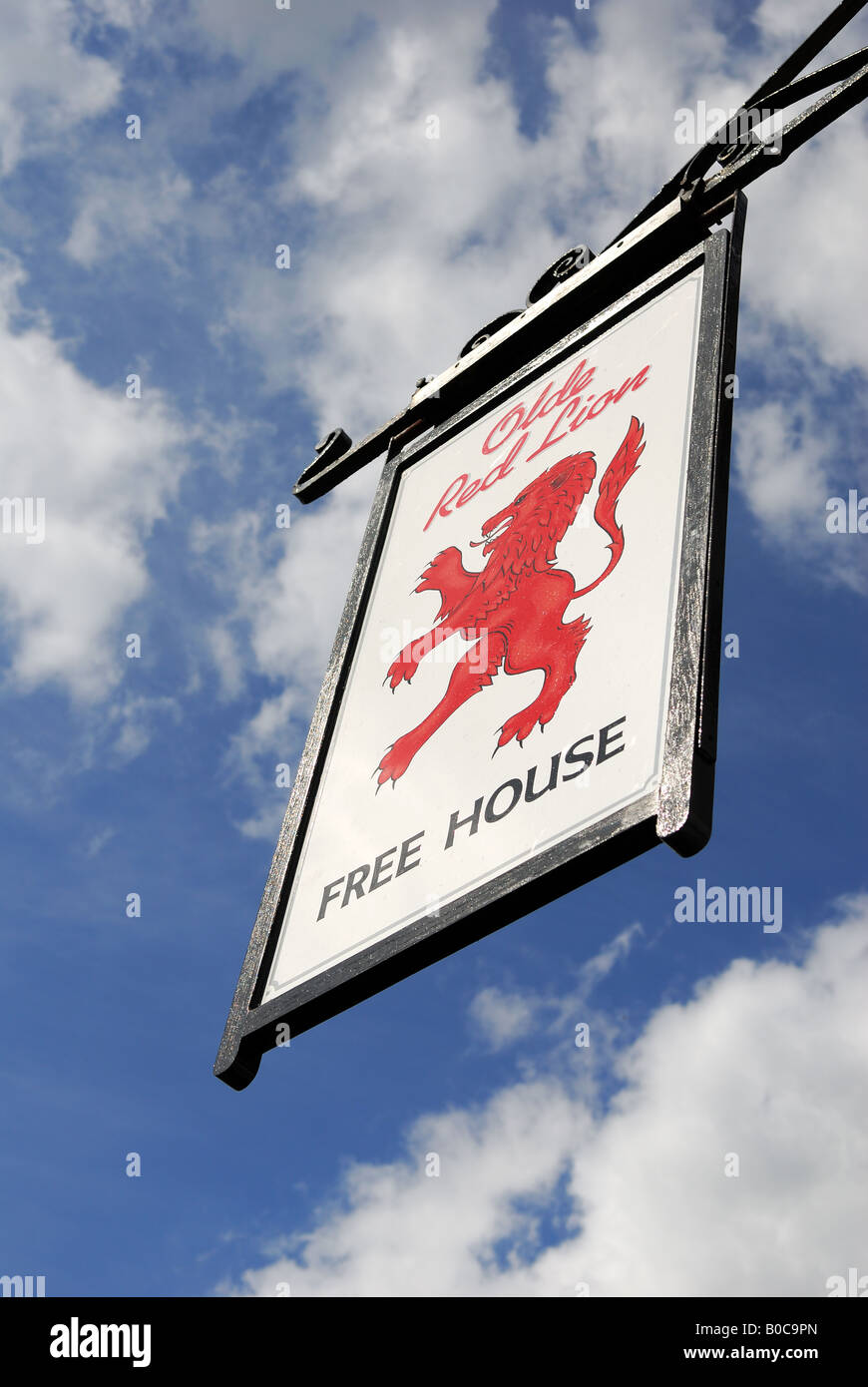 Red Lion Public House Sign England Stock Photo - Alamy